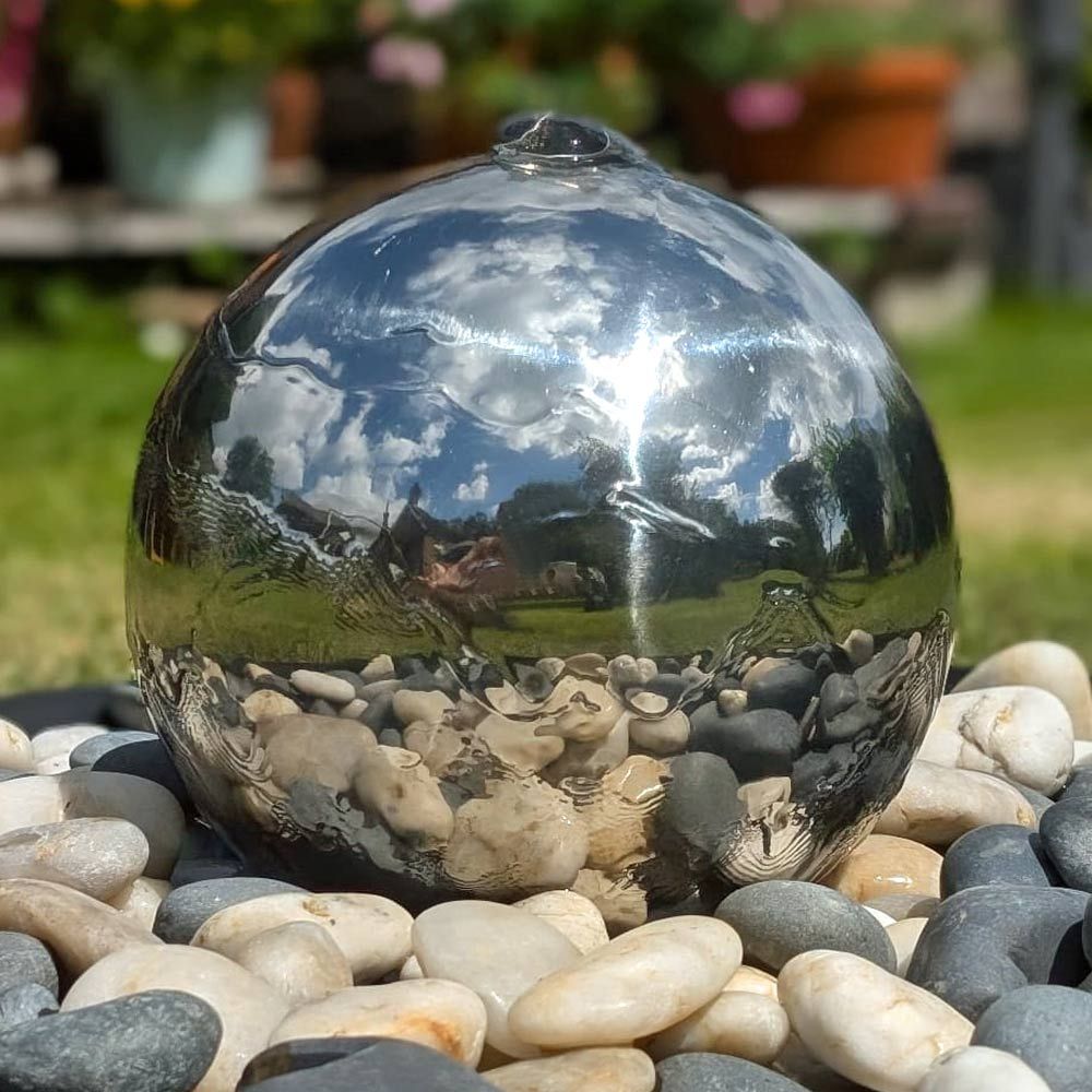 Outdoor Grapevine Sphere Lights